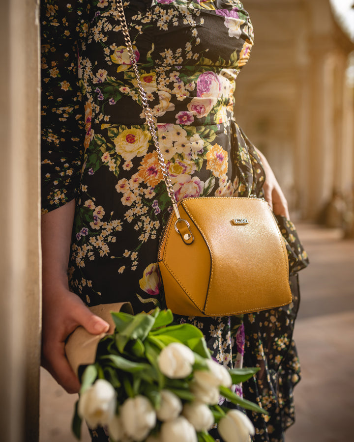 UGGARI MILANO LEATHER BAGS MADE IN ITALY